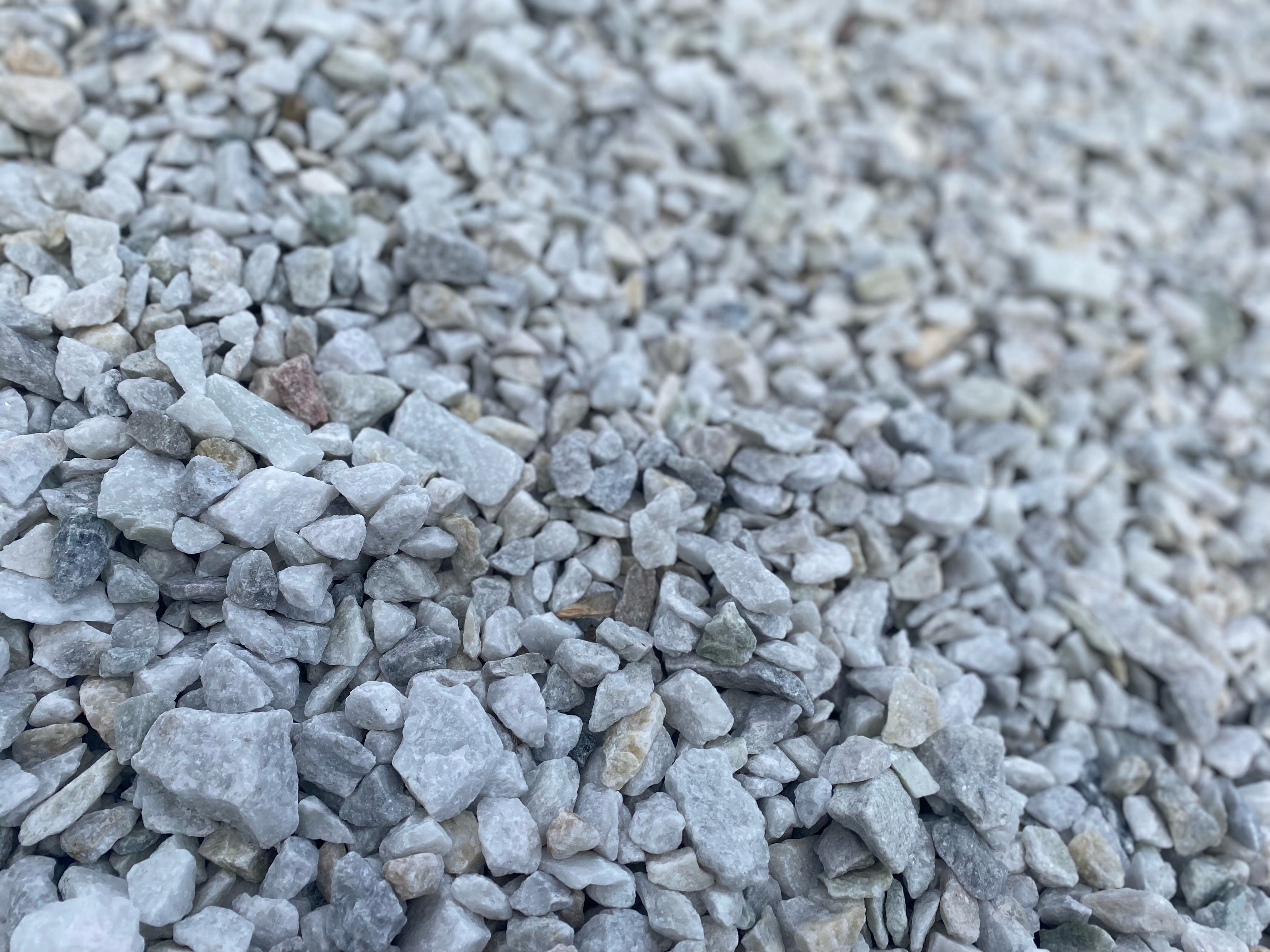 Premium White Decorative Stone 1/2"-1" - Full Cubic Yard – Arnprior ...